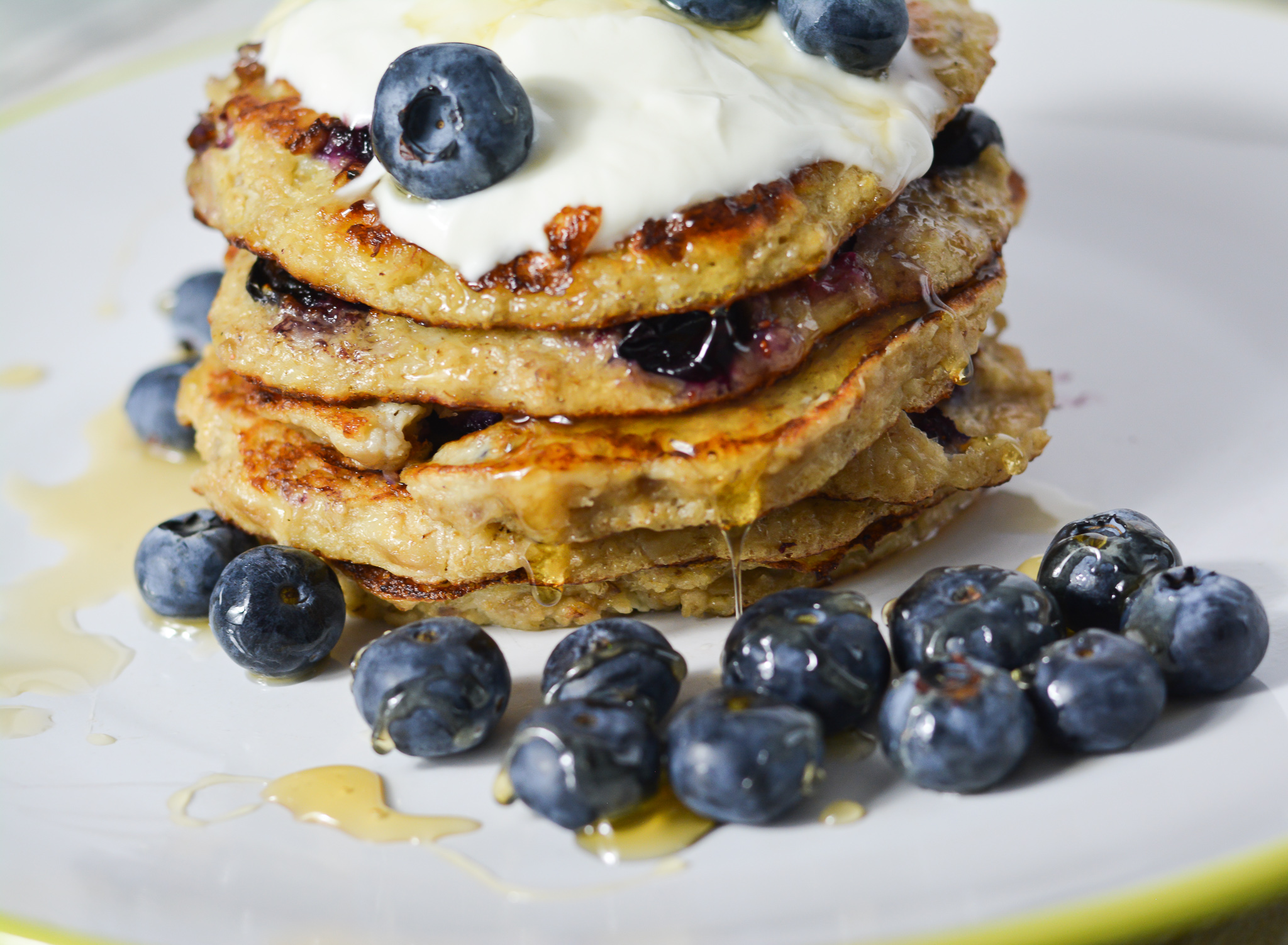 Super tasty blueberry banana pancake - Daddy's Nom